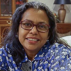 Esthela Calderón – Nube Cónica